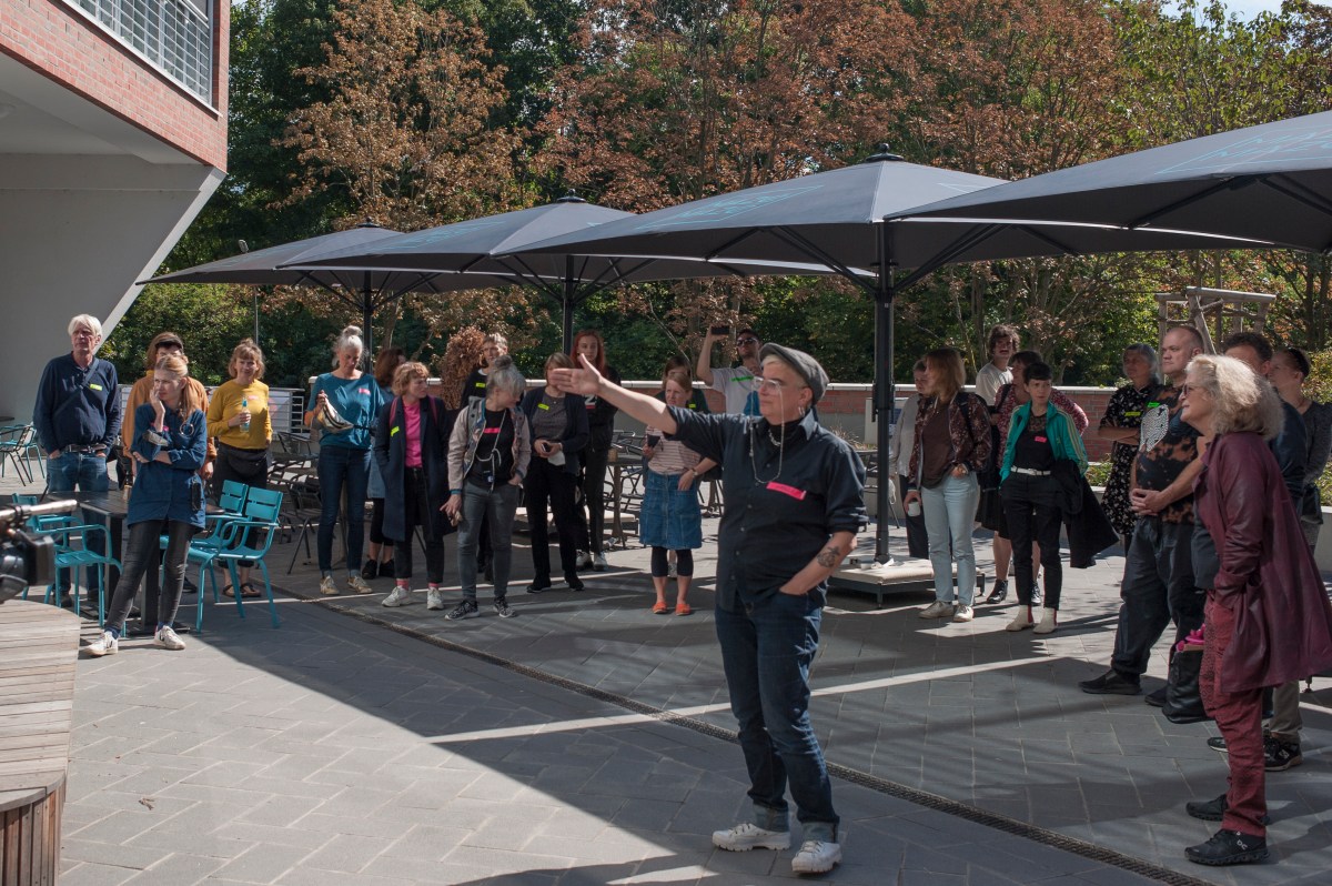 ASSITEJ Werkstatt: Performance Beyond Binaries – darstellende künste ...